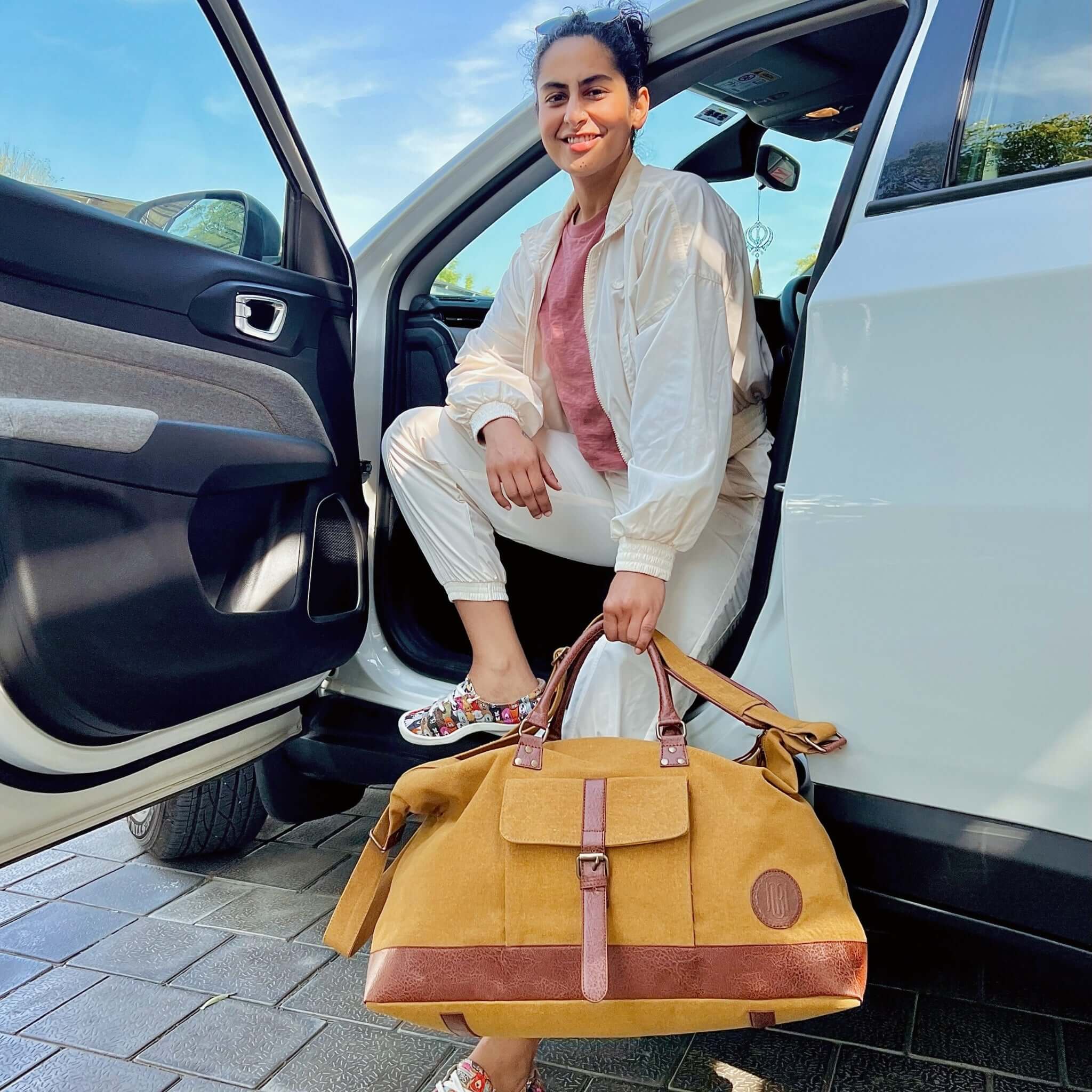 MonaB India: Buy Sustainable, Recycled & Vegan Leather Bags – Mona B India